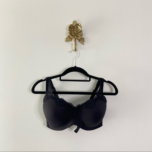 Le Mystere | Intimates & Sleepwear | Le Mystere Black Lace Tish Bra 32e ...
